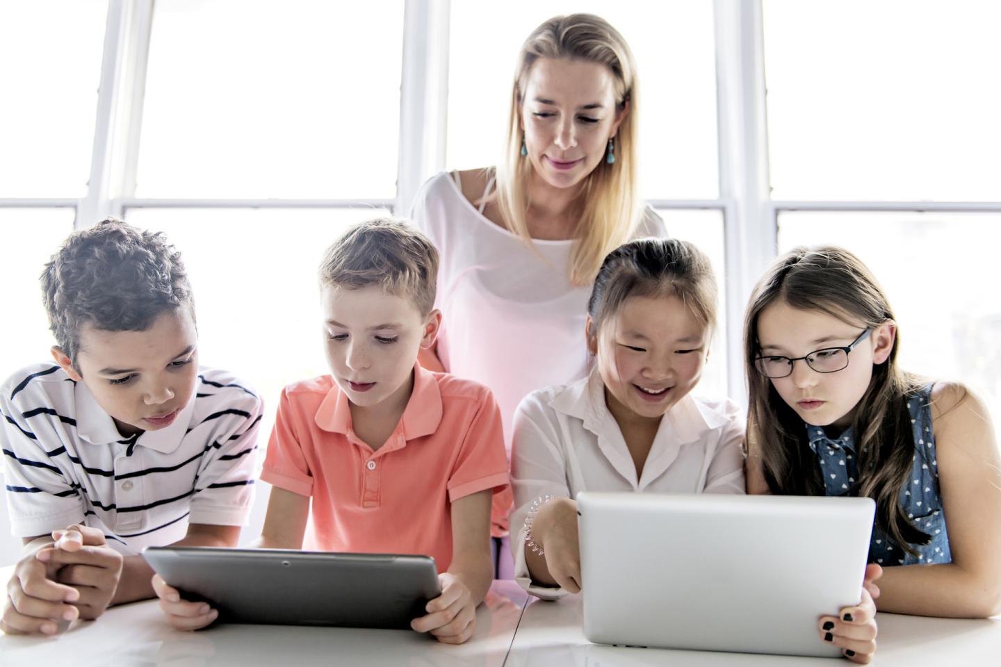 If your child has blurred vision, it could be a warning sign of myopia ...